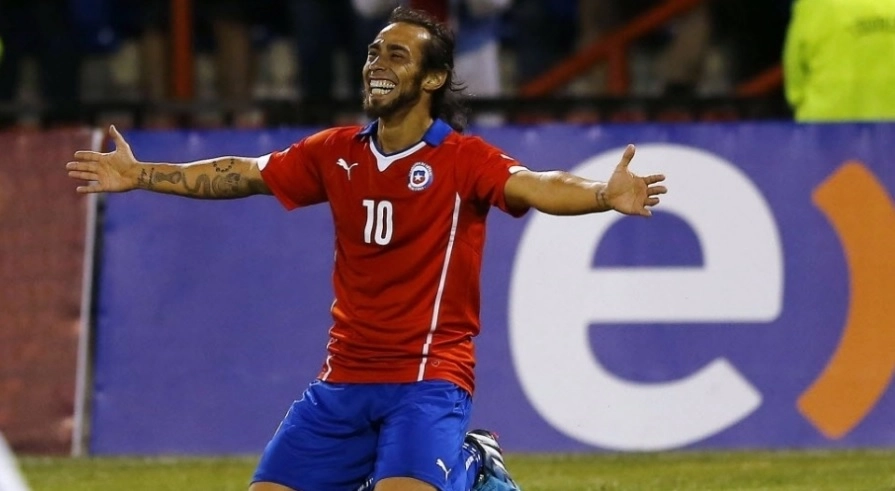 De volta à seleção, Valdivia encanta imprensa internacional em goleada ...