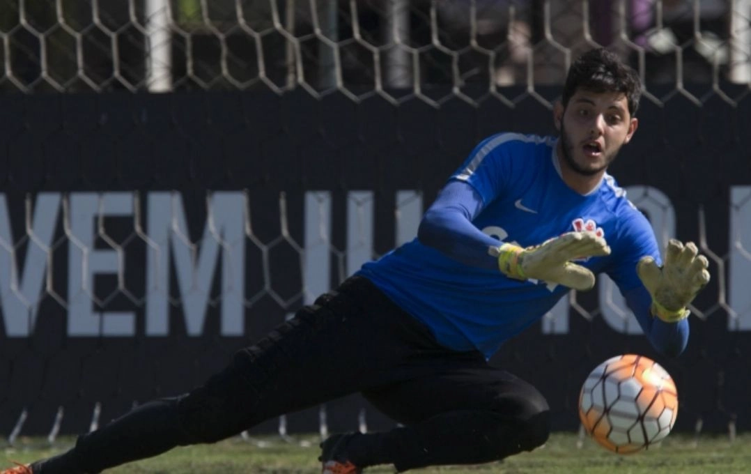 Corinthians tem dificuldades para negociar Matheus Vidotto - Notícias ...