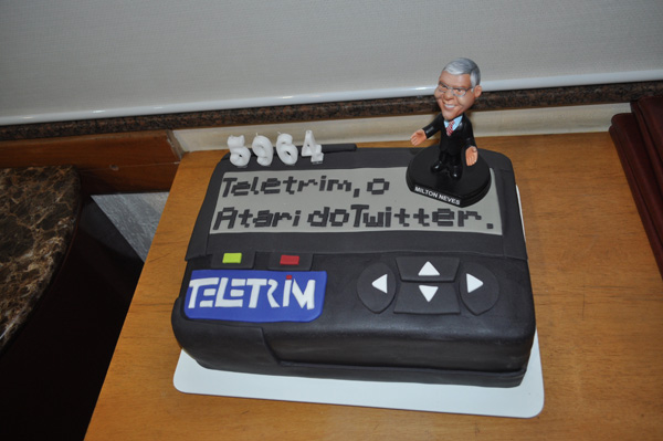 Veja como foi o enterro simbólico do Teletrim - Notícias - Terceiro Tempo