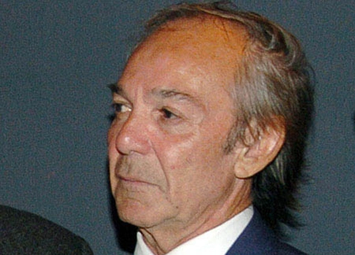 Roberto Miranda, ídolo botafoguense e campeão do mundo em 70, comemora ...