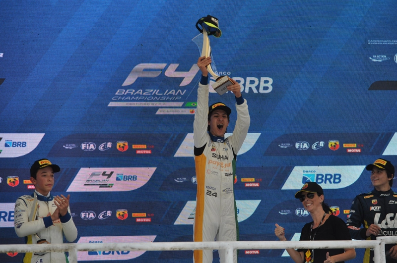 F4 Brasil: Pipe Barrichello Bartz mostra arrojo e segura liderança para ...