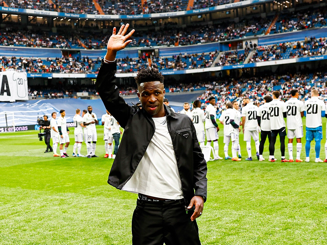 Vini Jr herda camisa imortalizada por ídolos do Real Madrid - Notícias - Terceiro Tempo