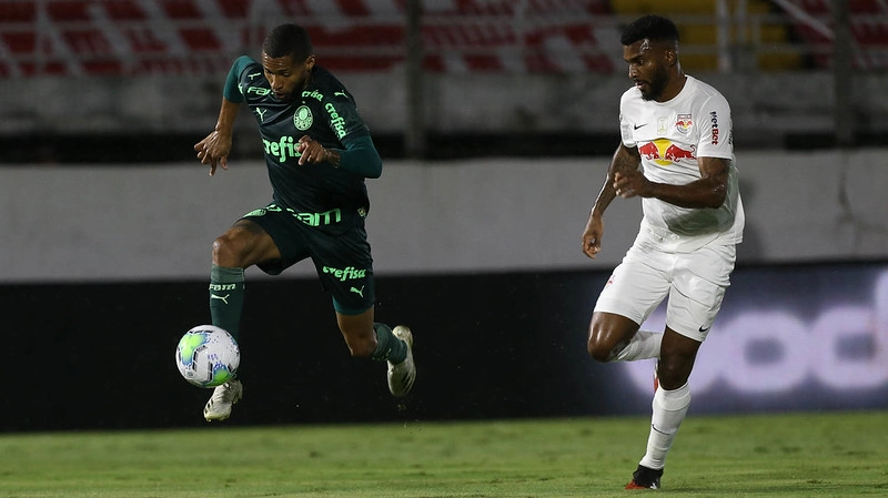 Atacante Wesley sofre lesão no joelho e vira desfalque no Palmeiras ... Atacante Wesley sofre lesão no joelho e vira desfalque no Palmeiras ...