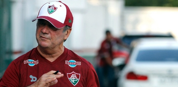 De "burro" a gênio em 15 dias: Levir ganha torcida do Flu após ...