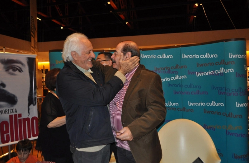 Uma foto, uma história! O saudoso Rolando Boldrin encontrando Roberto ...